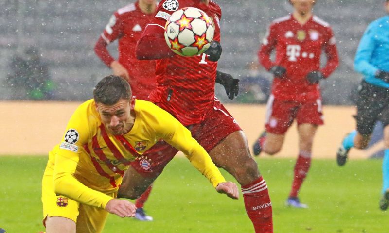 Lenglet spreekt zich uit na lachend gesprek met Lewandowski