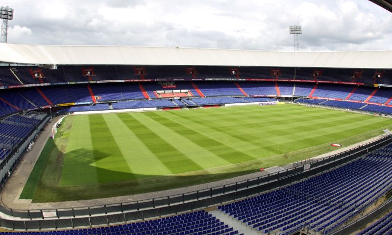 Feyenoord heeft beet: vijftienjarige Zweed tekent contract in De Kuip