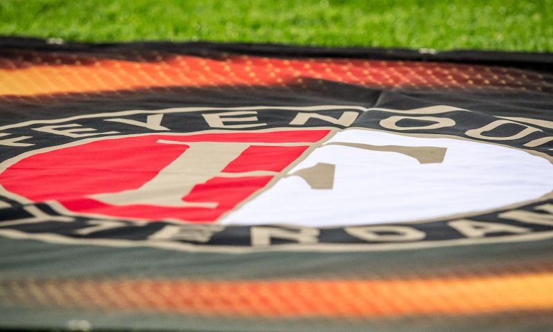 'Feyenoord incasseert bijna één miljoen euro aan tegemoetkoming door ... 'Feyenoord incasseert bijna één miljoen euro aan tegemoetkoming door ...