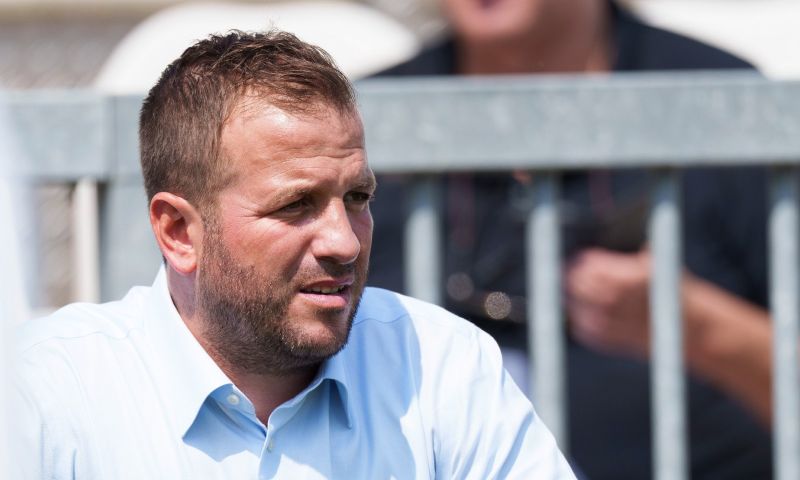 Van der Vaart ziet probleem bij Ajax: 'Laat het gewoon een keer staan'