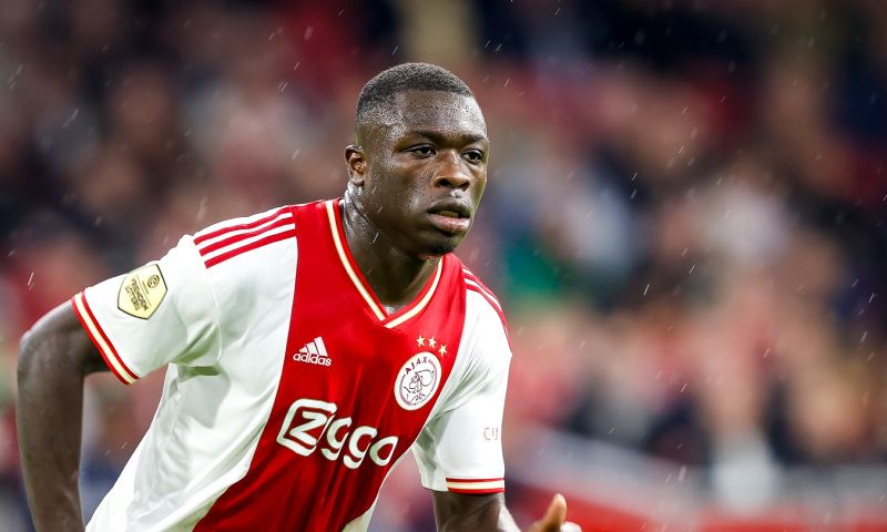 Brobbey ontevreden met optreden: 'Twee goals zeker niet genoeg ...