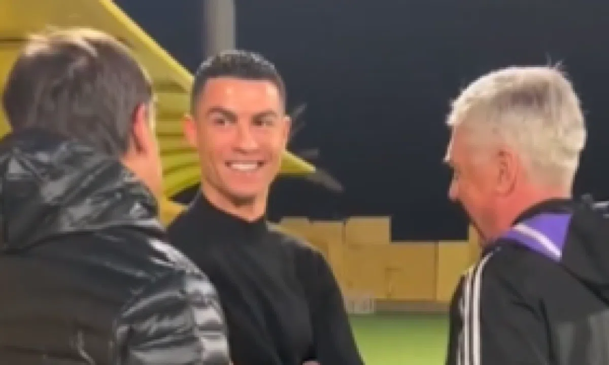 Mooie beelden: Ronaldo herenigd met grote namen van Real Madrid