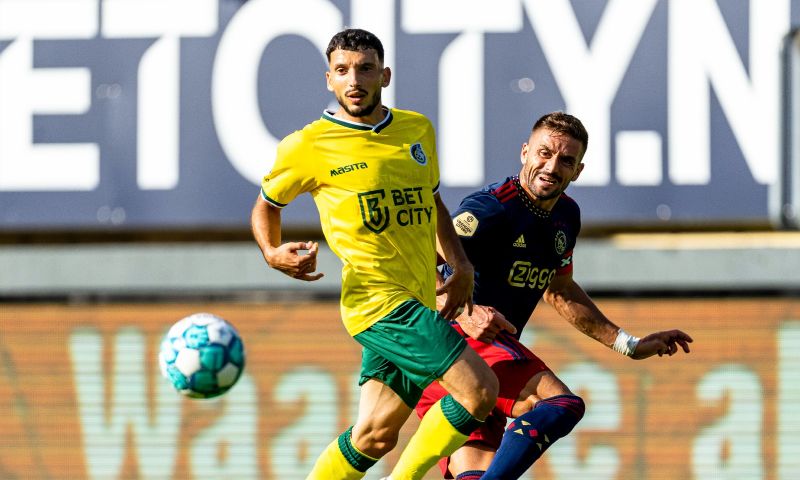 Opstelling Ajax bekend: Heitinga laat Bassey en Brobbey op de bank, Tadic start