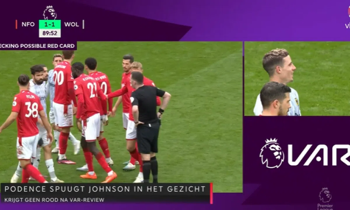 Daniel Podence van Wolverhampton spuugt in het gezicht van Brennan Johnson