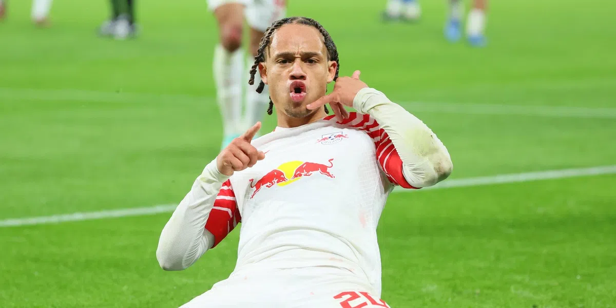 Waarom viert Xavi Simons zijn doelpunten altijd met een 'bel' celebration?