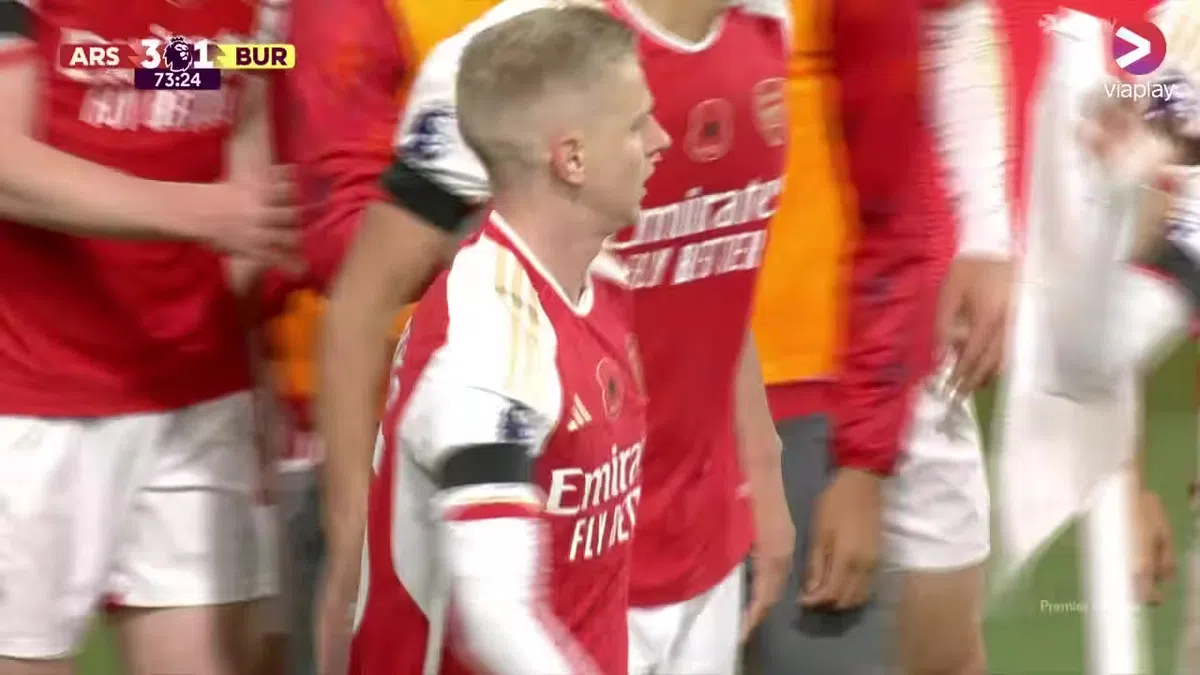 Héérlijke treffer Zinchenko: oud-PSV'er folieert bal keihard raak met ...