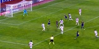 Onherkenbaar: oude United-bekende Fred maakt absolute wereldgoal in Turkije