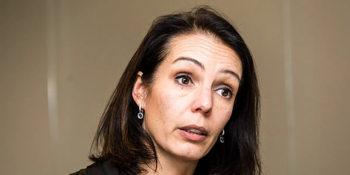Wie is Susan Lenderink, de financieel directeur van Ajax die gaat ...