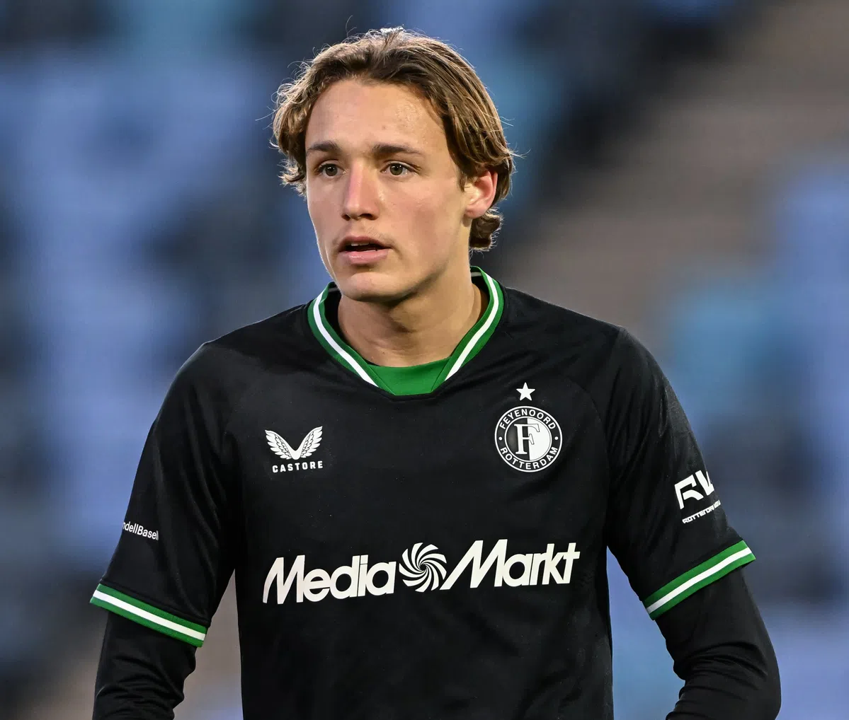 Wie is Tobias van den Elshout, talent op weg naar Feyenoord 1? | VN
