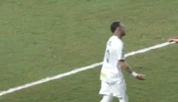 Neymar keert op het veld terug bij Santos: zo verliepen zijn eerste minuten