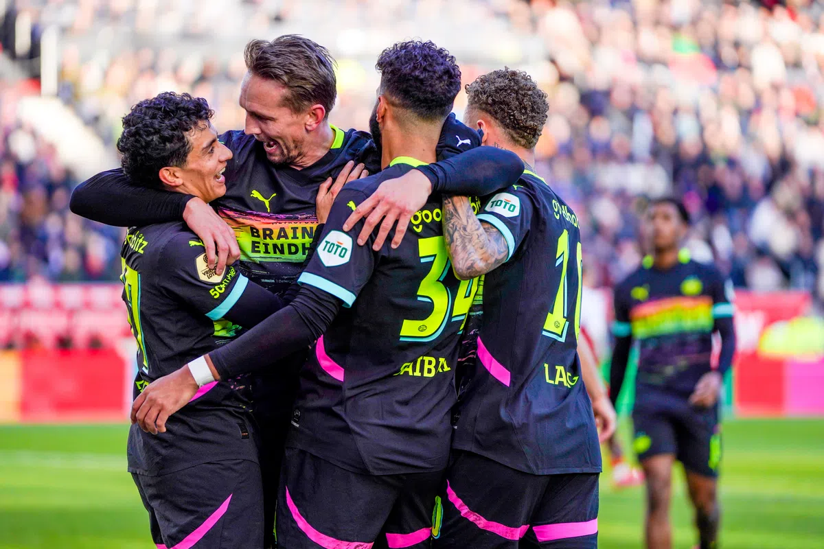 Vermoedelijke opstelling PSV: Bosz moet kiezen na nieuwe verliespartij