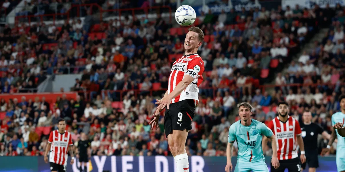 Luuk de Jong: 'Als ze Pepi als eerste spits zien, neem ik dat mee in ...