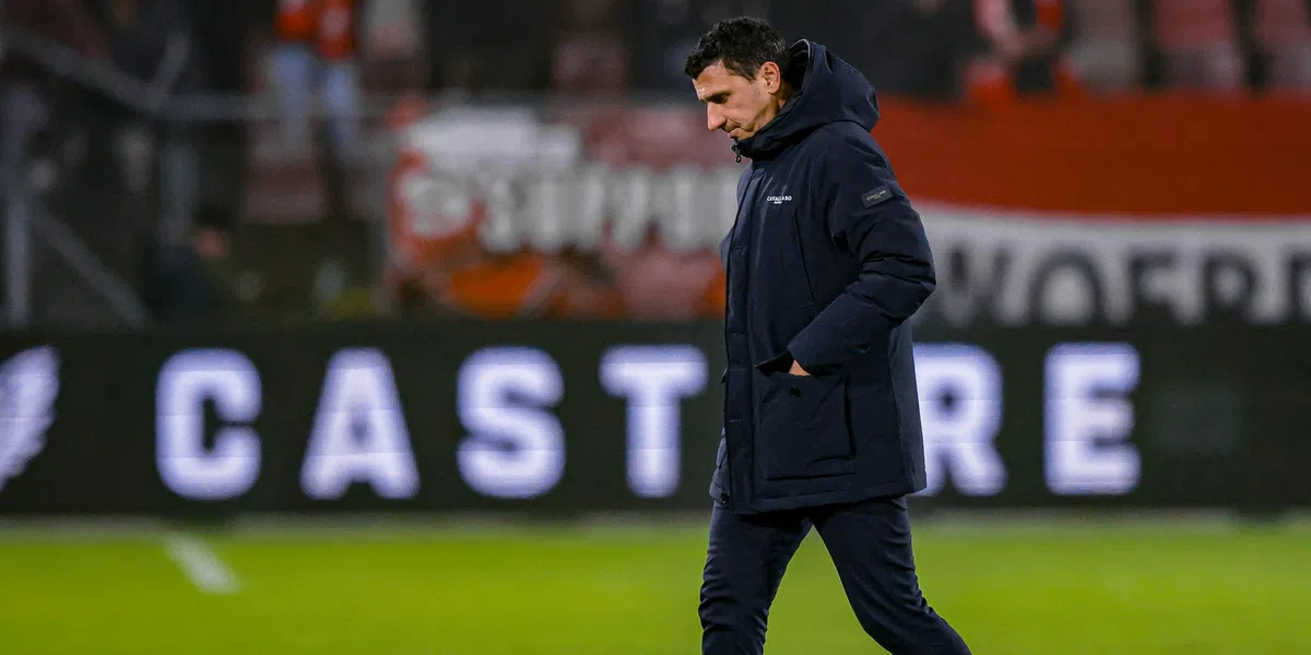 AZ gaat langer door met Martens: trainer en staf tekenen bij tot 2028 ...