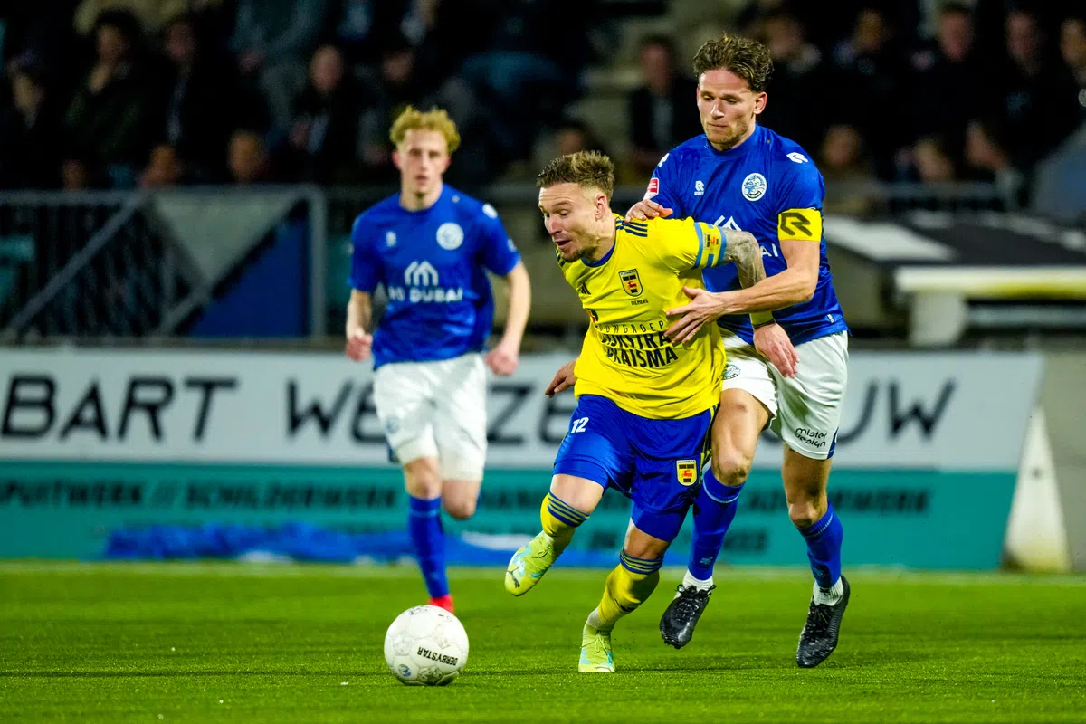 Maandagavond play-offs: waar en hoe laat kijk je FC Den Bosch - SC Cambuur?