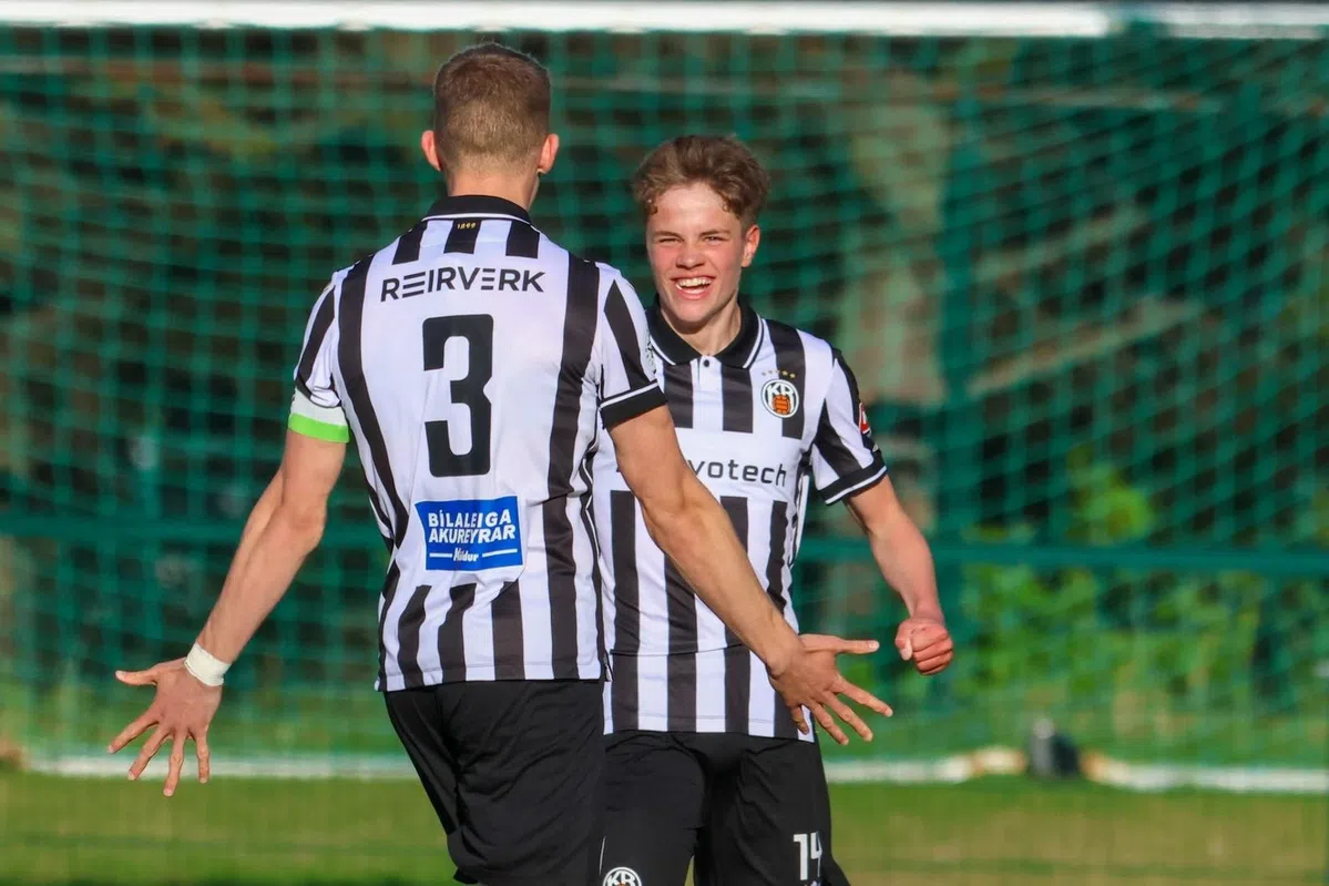 'Na PSG-talent volgt nu IJslands wonderkind: Ajax blijft jeugdspelers ...