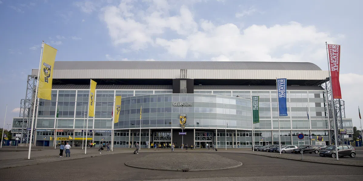Van de Kuit stelt reddingsplan voor Vitesse voor | VoetbalNieuws