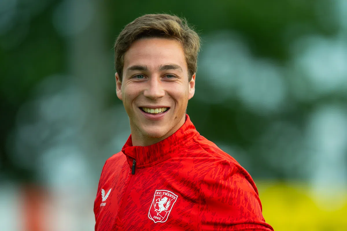 'Eiting op Cyprus gespot: Twente-middenvelder lijkt op weg naar exit'