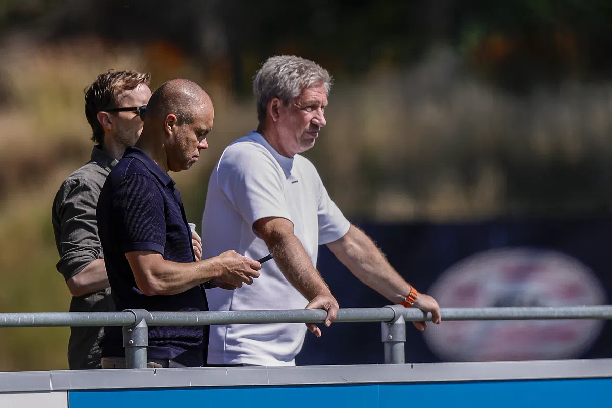'PSV-transferupdate: zoektocht naar versterking voor linkerflank in ...