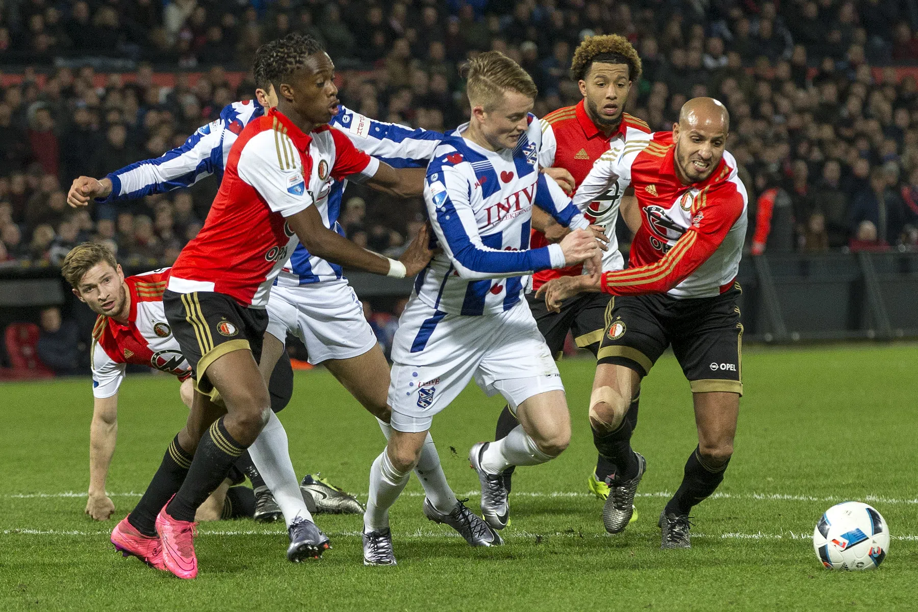 Heeft SC Heerenveen ooit bij Feyenoord gewonnen in De Kuip? | VoetbalNieuws
