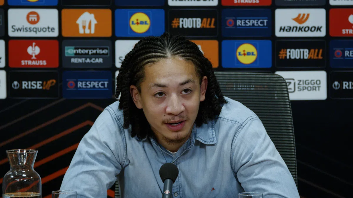 Fitz-Jim genoot van uitzinnige sfeer in ArenA: 'Vanaf het eerste moment voel je dat'