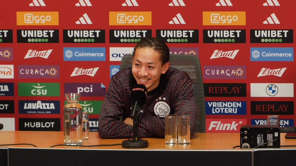 Fitz-Jim is het niet eens met Farioli en vindt Ajax wél een titelkandidaat